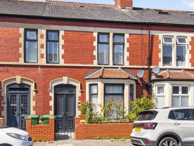Apartment at Fairfield Avenue, Cardiff