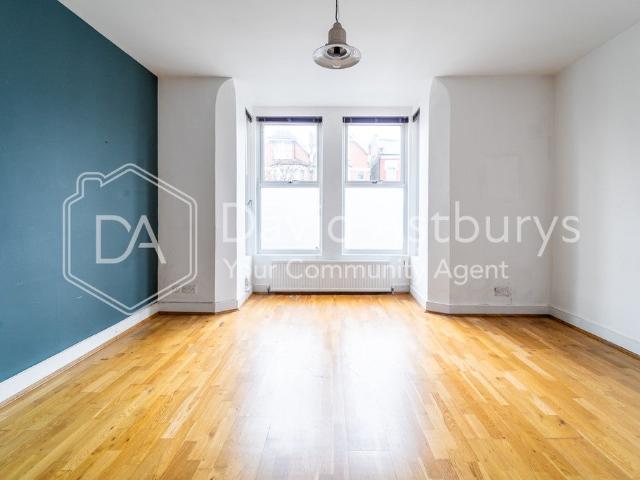 Apartment at Fairfield Road, Greater London