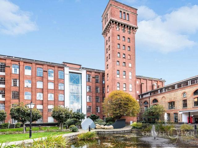 Apartment at Fairfield Road, Greater London