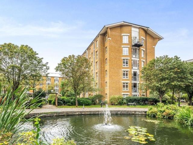 Apartment at Fairfield Road, Greater London