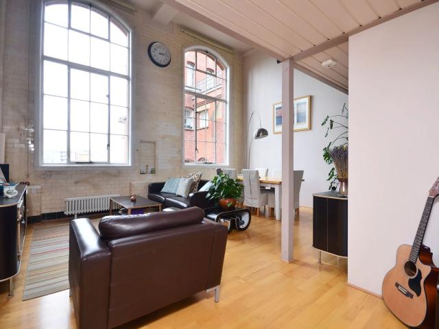 Apartment at Fairfield Road, Greater London