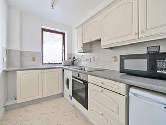 Apartment at Fairfield West, Greater London