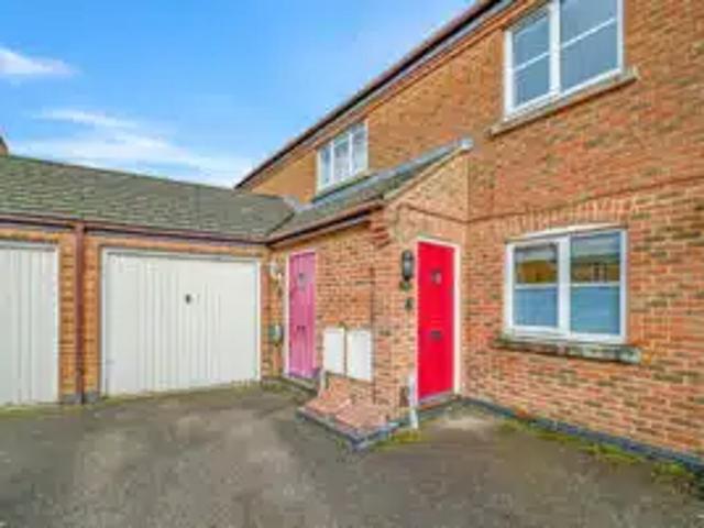 Apartment at Fairford Leys Way, Fairford Leys