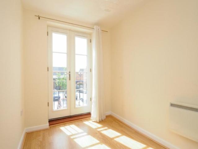 Apartment at Fairford Leys Way, Fairford Leys