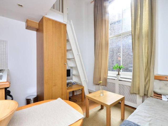 Apartment at Fairholme Road, Greater London