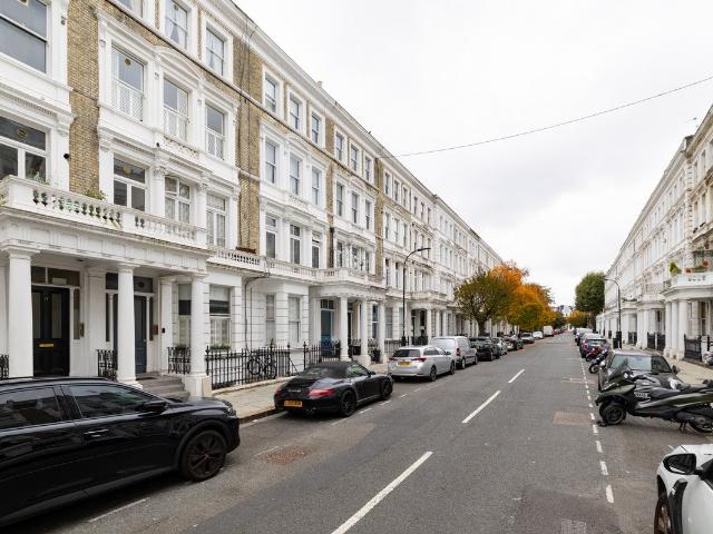 Apartment at Fairholme Road, Greater London