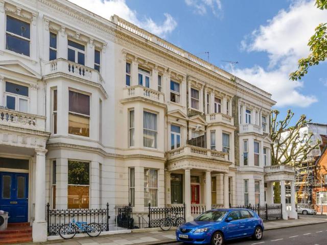 Apartment at Fairholme Road, Greater London