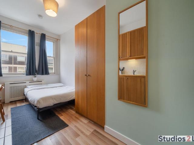 Apartment at Fairholme Road, Greater London