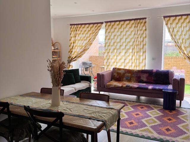 Apartment at Fairlane Road, Greater London