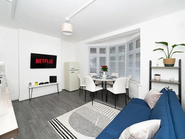 Apartment at Fairlop Road, Greater London