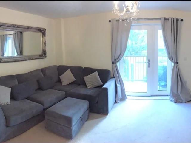 Apartment at Fairthorn Road, Greater London