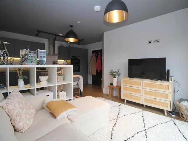Apartment at Falcon Street, Charnwood