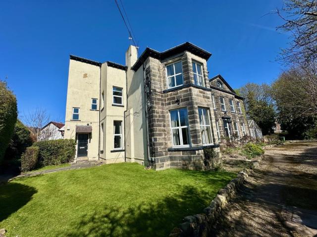 Apartment at Falkland Rise, Leeds