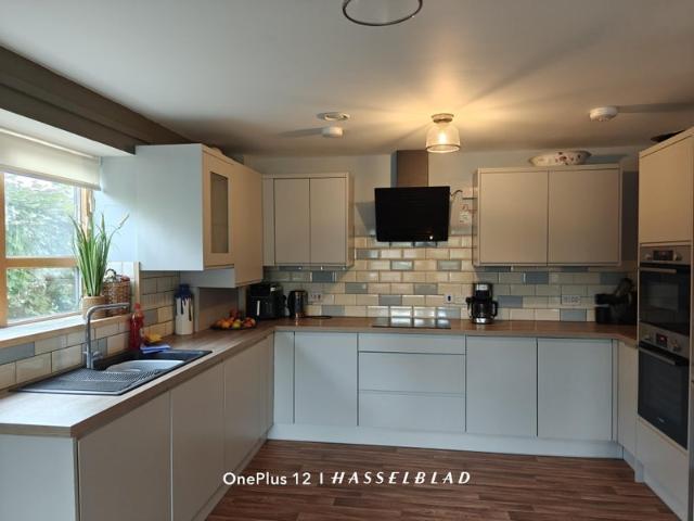 Apartment at Fallodon Way, Bristol