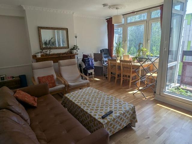 Room at Falmouth Road, Greater London