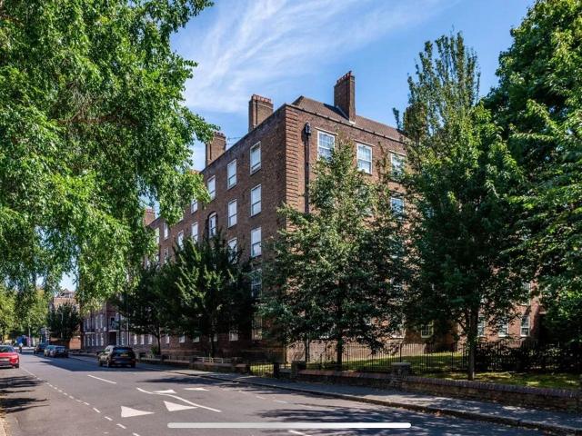 Apartment at Falmouth Road, Greater London