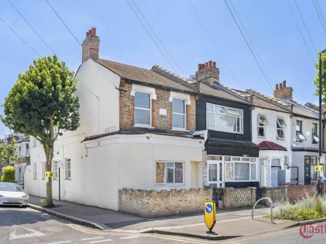 Apartment at Farmilo Road, Greater London
