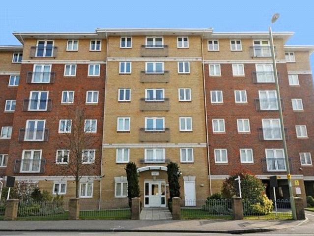 Apartment at Farnborough Road, Rushmoor