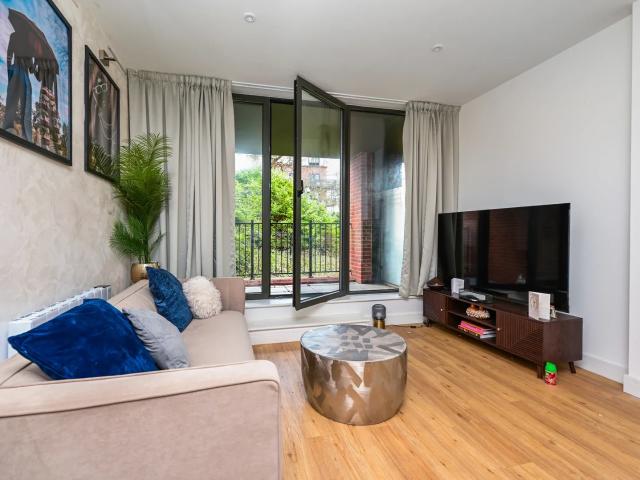 Apartment at Farnborough Road, Rushmoor
