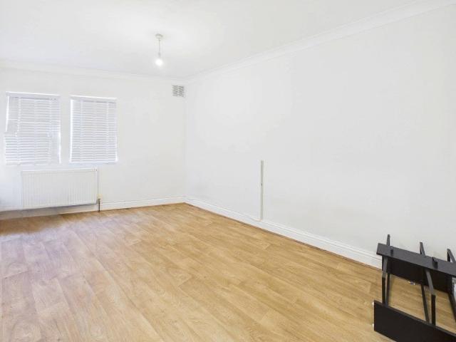 Apartment at Farnborough Road, Rushmoor