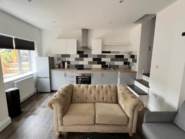 Apartment at Farningham Road, Caterham