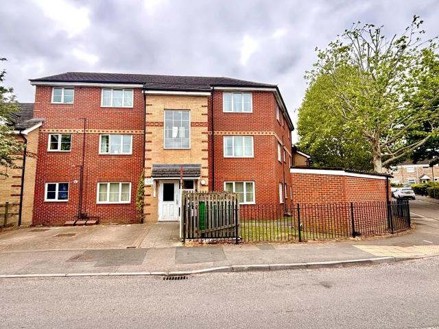 Apartment at Fettiplace Road, Oxford
