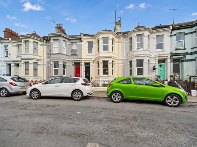 Apartment at Fellowes Place, Plymouth