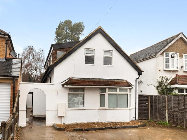 Apartment at Feltham Hill Road, Borough of Spelthorne