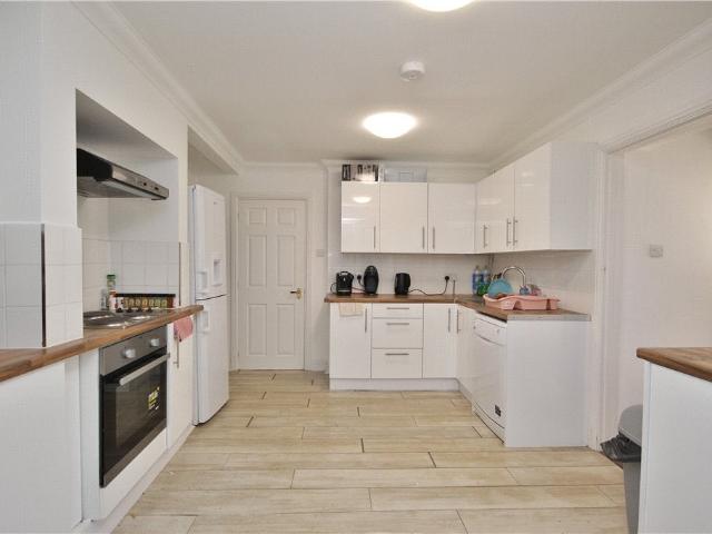 Apartment at Fentum Road, Guildford