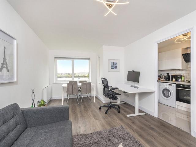 Apartment at Ferguson Close, Greater London
