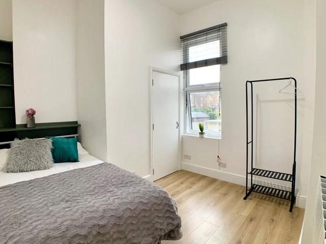 Apartment at Ferme Park Road, Greater London