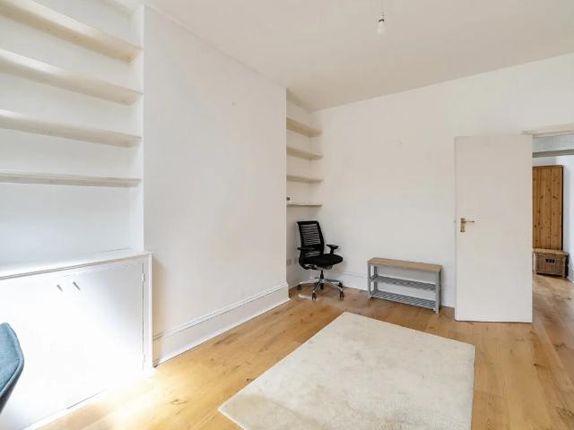 Apartment at Ferme Park Road, Greater London