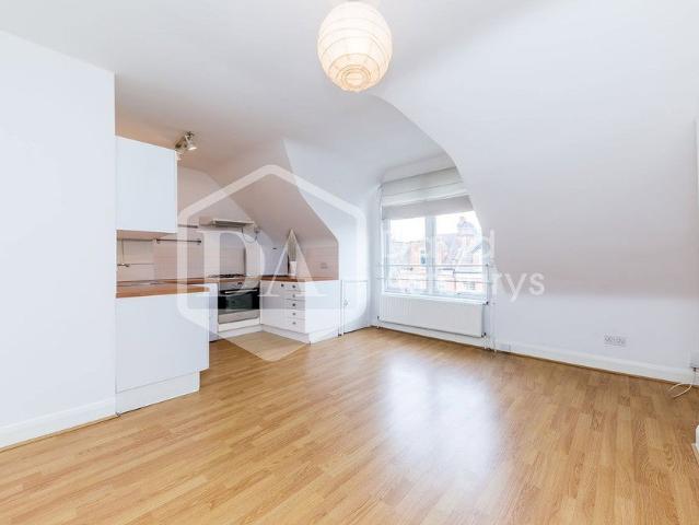Apartment at Ferme Park Road, Greater London