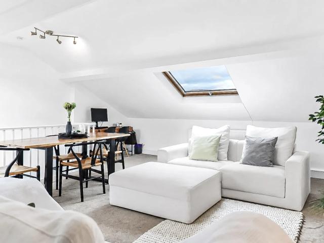 Apartment at Ferndale Road, Greater London