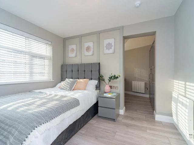 Apartment at Ferndale Road, Reigate and Banstead