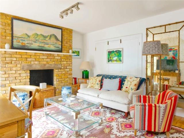 Apartment at Fernhead Road, City of Westminster