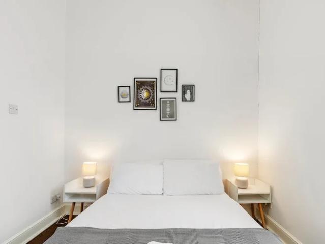 Apartment at Fernhead Road, City of Westminster