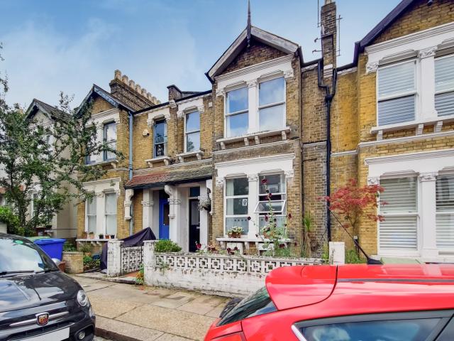 Apartment at Fernholme Road, Greater London