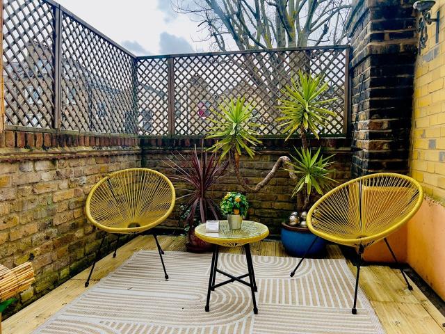 Apartment at Ferntower Road, Greater London