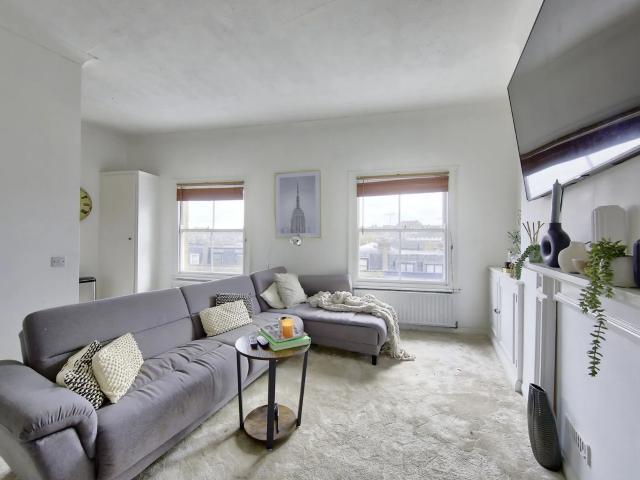 Apartment at Ferrier Street, Greater London