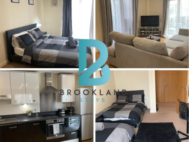 Apartment at Ferry Lane, Greater London
