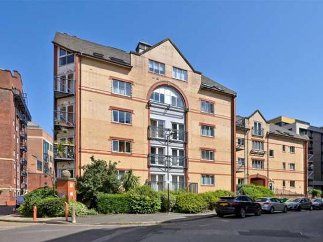 Apartment at Ferry Street, Bristol