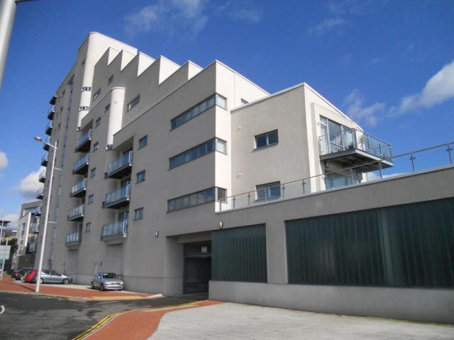 Apartment at Ferry Road, Cardiff