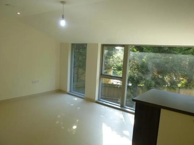 Apartment at Ffordd y barcer, Cardiff