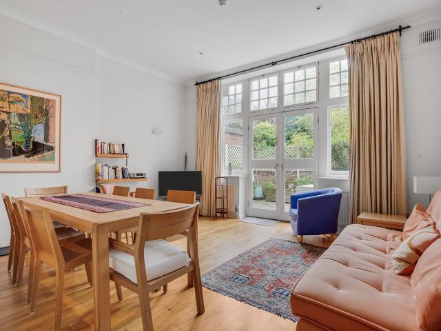 Apartment at Fitzjohn's Avenue, Greater London