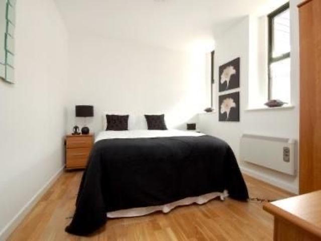 Apartment at Fieldgate Street, Greater London