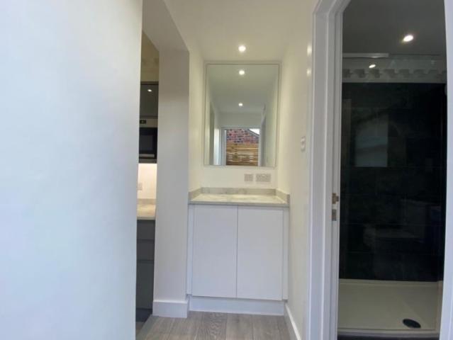 Apartment at Filey Road, Reading