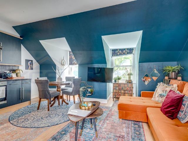 Apartment at Finchley Road, Greater London