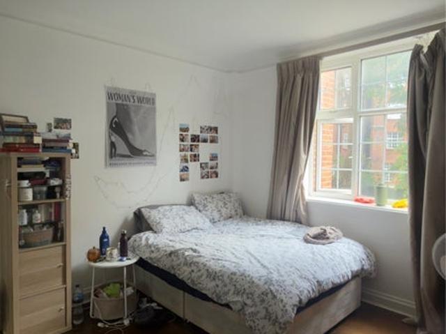Apartment at Finchley Road, Greater London