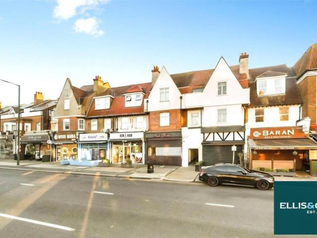 Apartment at Finchley Road, Greater London